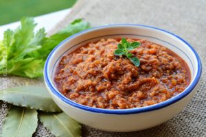 Ragu alla bolognese. Reteta de sos italian - Rețete Fel de Fel
