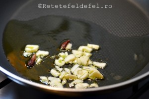 Creveti cu usturoi. Reteta simpla si rapida - Rețete Fel de Fel