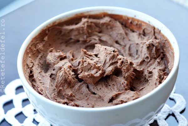 Crema de ciocolata si cafea. Reteta simpla - Rețete Fel de Fel