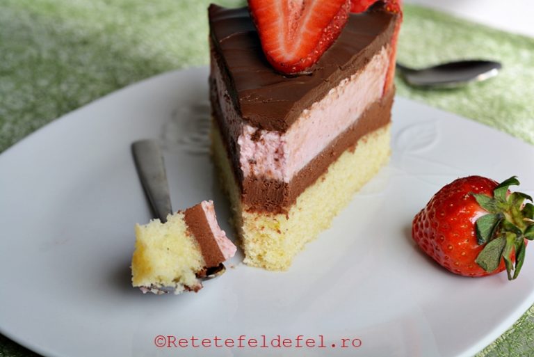 Tort cu mousse de ciocolata si capsuni - Rețete Fel de Fel