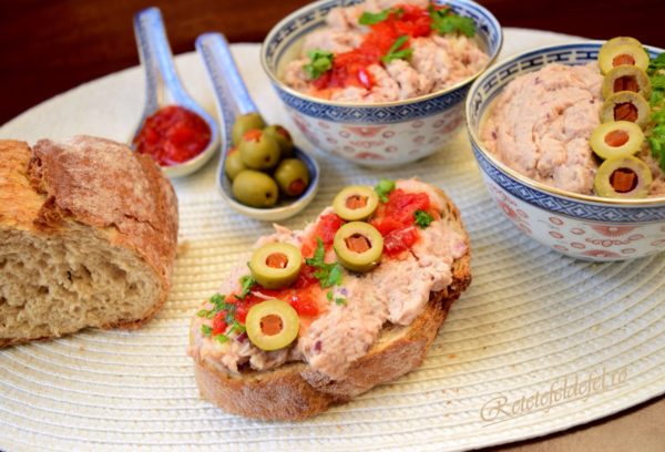 Pastă de ton cu țelină și ceapă roșie - Rețete Fel de Fel