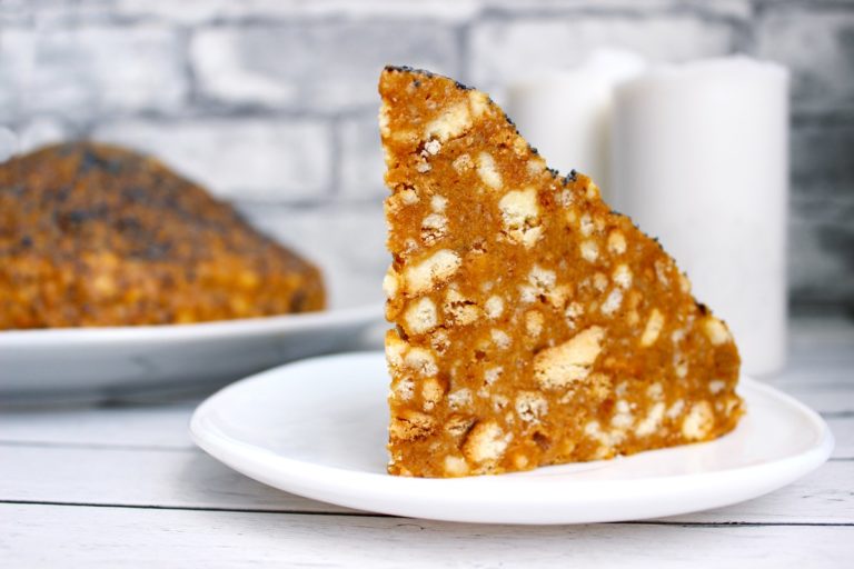 Tort Mușuroi de furnici - Muraveinik - Anthill cake - Rețete Fel de Fel