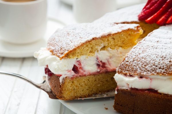 Tortul Reginei Victoria. Un desert simplu și delicios - Rețete Fel de Fel