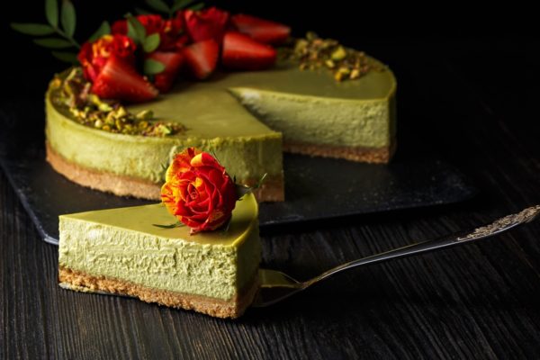 Cheesecake cu fistic, cremos și aromat - Rețete Fel de Fel
